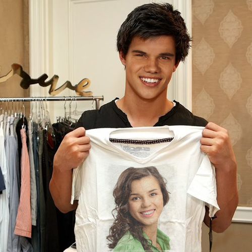 'Taylor Lautner' Online Funny Effect to Create a Photo Joke