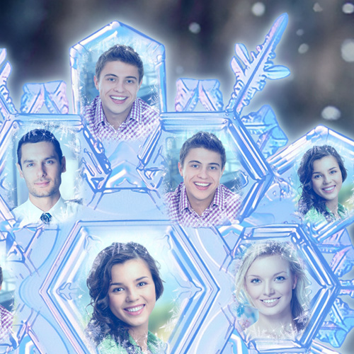 Make a photo collage online with snowflake photo frame.